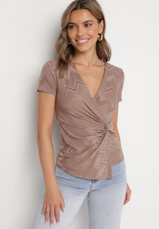 Brązowa Kopertowa Bluzka z Wiskozą z Krótkim Rękawem i Marszczeniem w ...