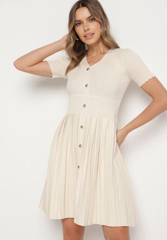 Jasnobeżowa Sukienka z Wiskozy o Rozkloszowanym Kroju z Plisami i ...