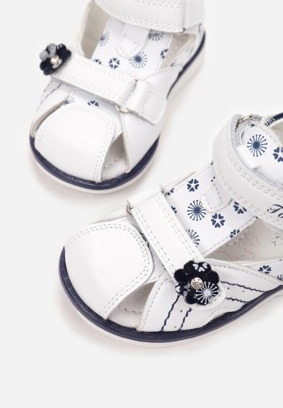Biało-Granatowe Sandały Oralyn - Born2be