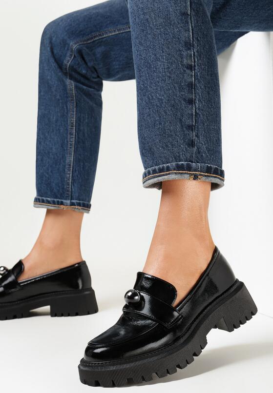 Czarne Mokasyny Lakierowane z Wkładką ze Skóry Naturalnej Efija - Born2be