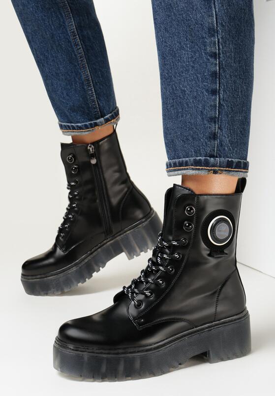 Czarne Botki Sznurowane na Grubej Podeszwie Cholko - Born2be