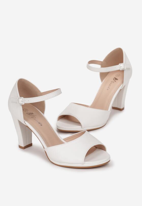 Fehér Szandál - Born2be