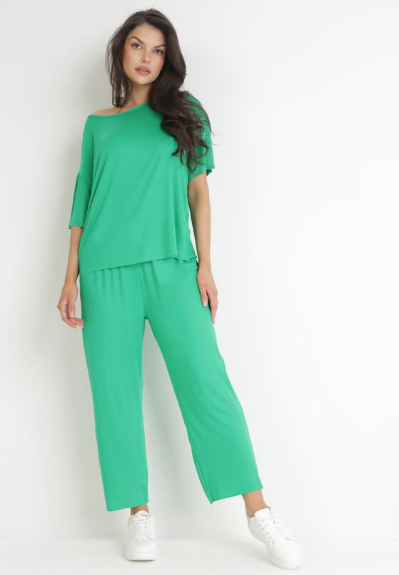 Zielony Komplet z Szerokimi Spodniami i T-shirtem Shokio - Born2be