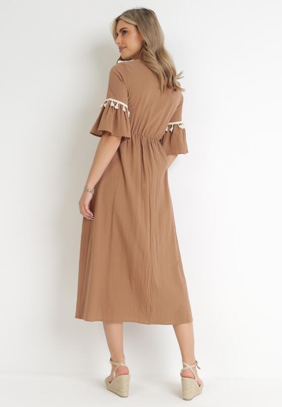 Brązowa Rozkloszowana Sukienka Midi z Gumką w Pasie z Ozdobnym Dekoltem ...