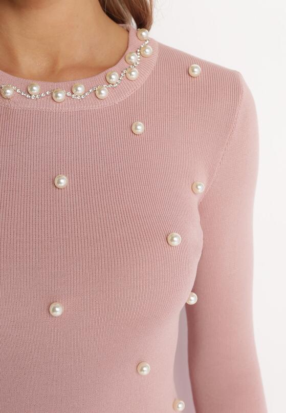 Różowy Sweter w Perły i Cyrkonie Stesia - Born2be