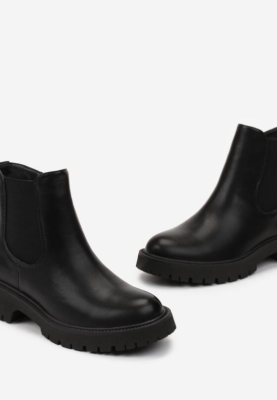 Czarne Botki Sztyblety na Grubej Podeszwie Fallisa - Born2be