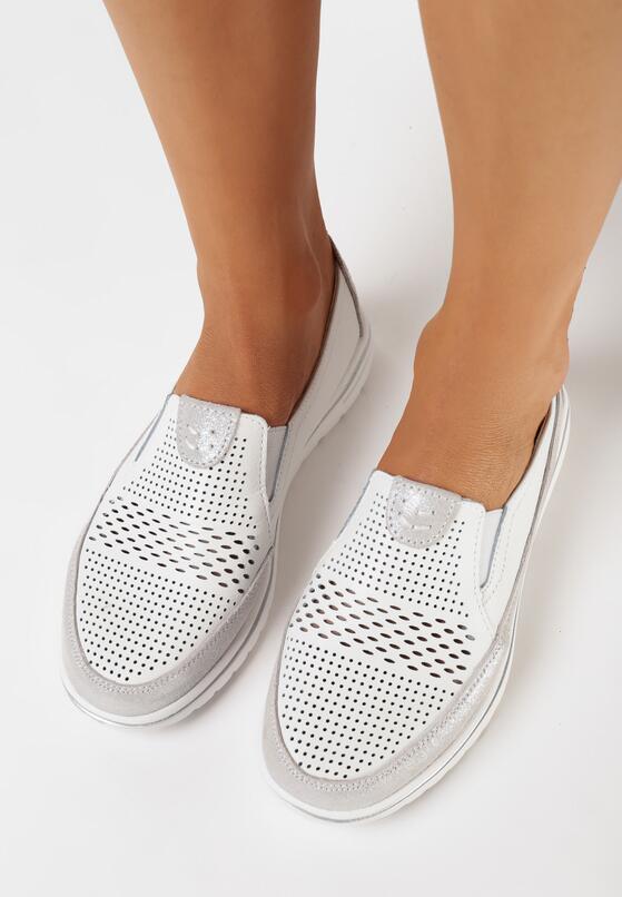 Biało-Srebrne Półbuty ze Skóry Naturalnej z Perforacją na Grubej ...