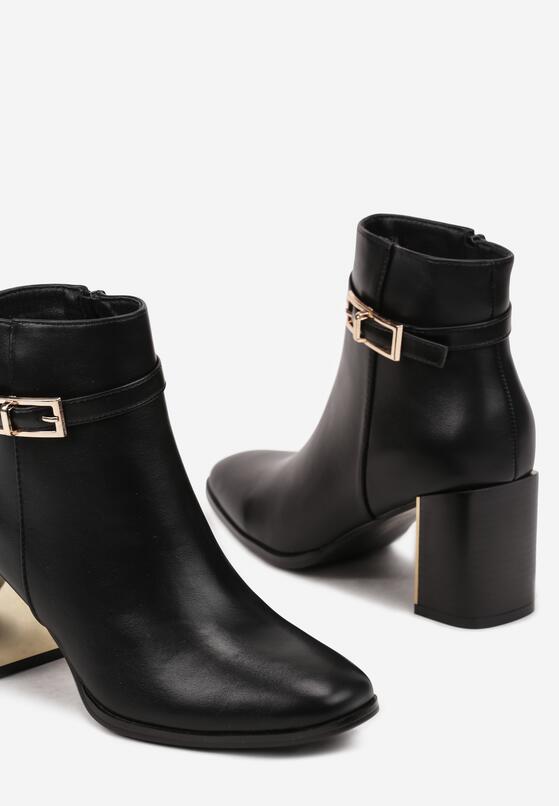 Czarne Botki na Słupku z Elegancką Klamerką Niriva - Born2be